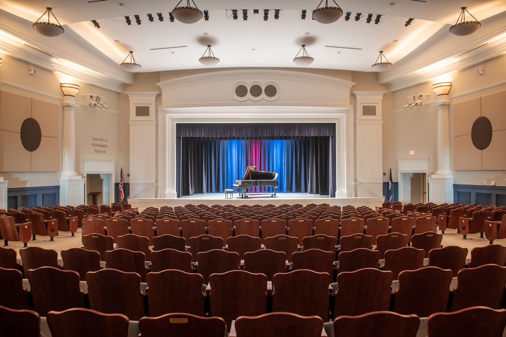 Sara Belle November Theater | The Vectre